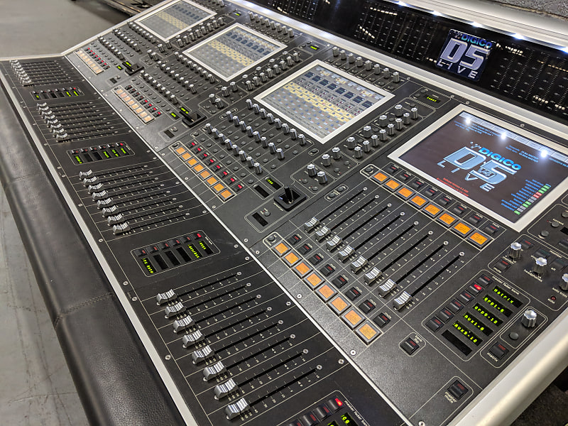 DiGiCo D5 Live Professional Digital Audio Console | Reverb