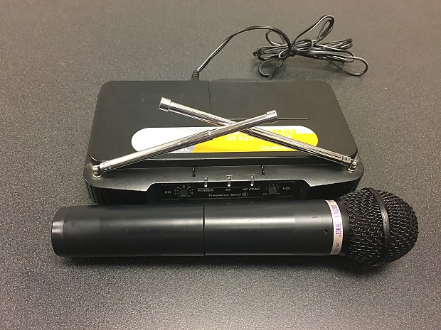 Audio-Technica DR-2000 Wireless Mic System | Reverb