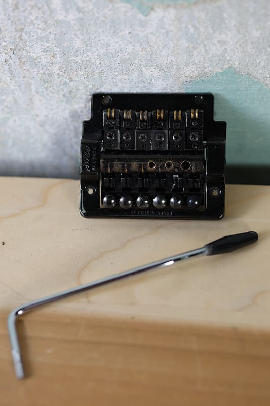 Kahler 2300 Bridge - Black | Reverb