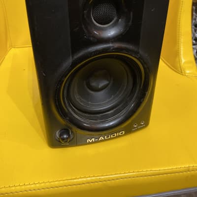 M-Audio AV 40 Studio Monitors | Reverb
