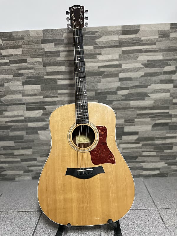 Taylor 210 Dreadnought | Reverb