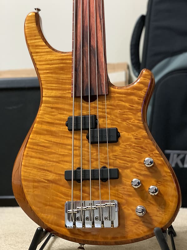 Roscoe Fretless SKB Standard Plus - authorized dealer | Reverb