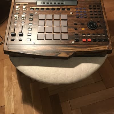AKAI MPC 4000 CUSTOM "WOOD" STYLE IN LIKE A NEW CONDITION | Reverb