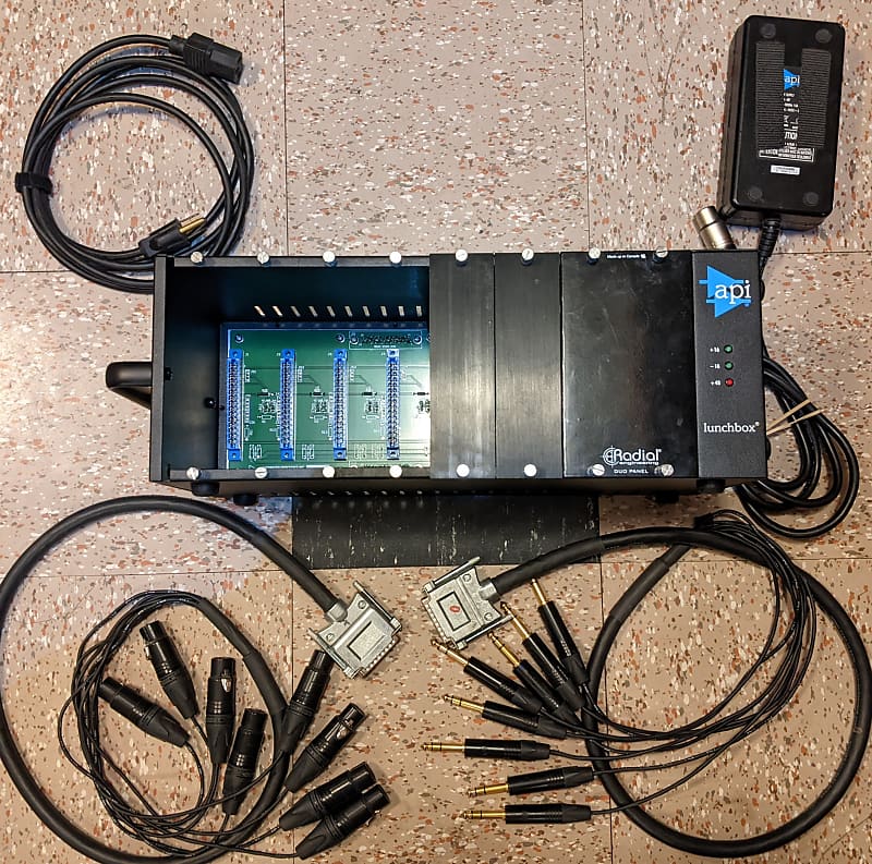 API 8P 8 space 500 Series Rack w/ mogami cabling/4 blanks | Reverb