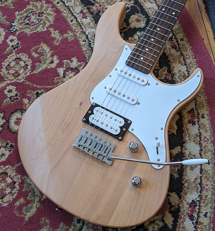 Yamaha PAC112V Pacifica Electric Guitar 2022 Natural | Reverb