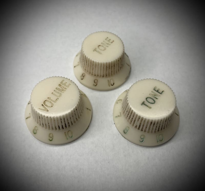 Aged / Relic Parchment Stratocaster Knobs | Reverb Australia