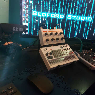 2 Tier Korg Volca Stand | Reverb UK