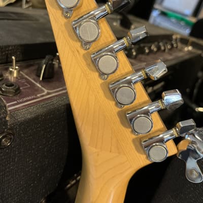 Dean Z Signature Super Strat 1980’s White | Reverb