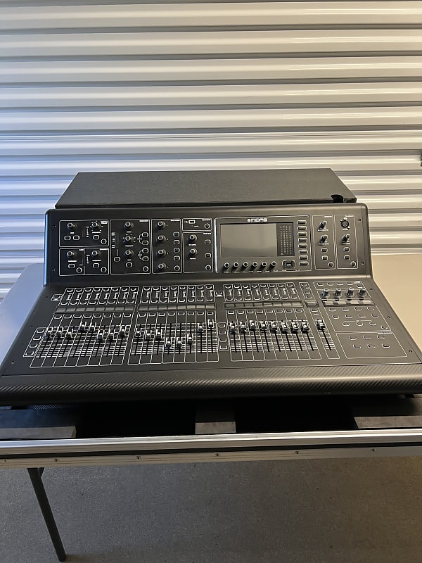 Midas M32/ DL32 with cases | Reverb