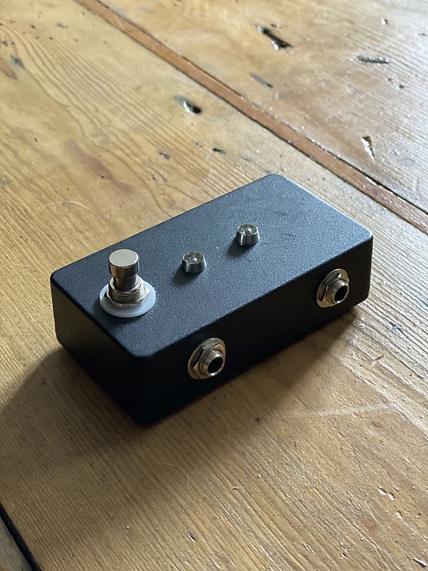 T1M style A/B line switcher 2A/1B Black | Reverb