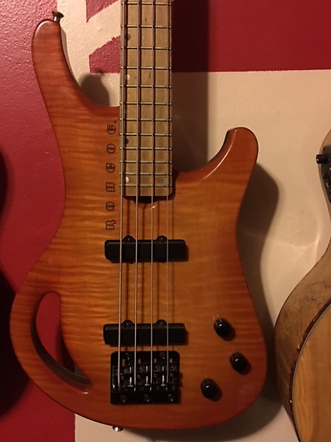 NICE! Roscoe Skyscraper 4-String Bass Guitar | Reverb