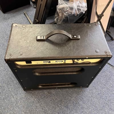 Epiphone Valve Standard Guitar Amplifier 2000s (used) | Reverb