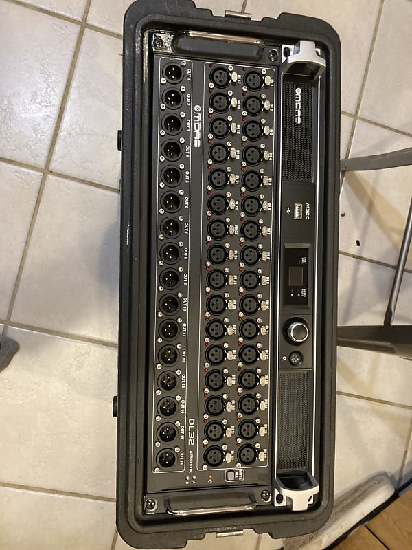 Midas Dl32 stage box with m32c and sob rack case 2023 | Reverb