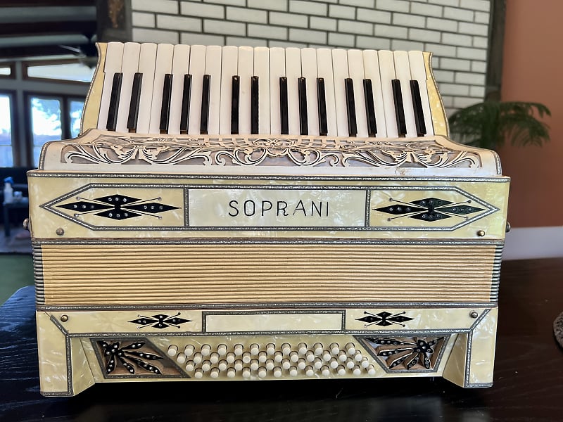 Soprani accordion | Reverb