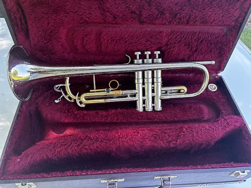 C.G. Conn Connstellation “B” Trumpet w Case | Reverb