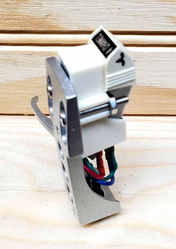 JVC MD-1016 -- 4-CHANNEL CARTRIDGE - ALUMINUM & WHITE | Reverb