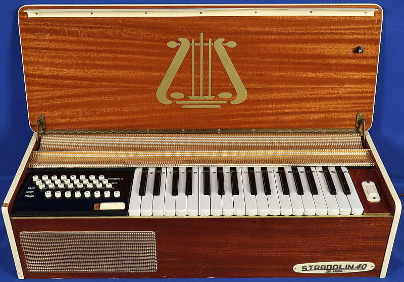 Vintage Stradolin 40 Deluxe Electric Accordion Piano Keyboard | Reverb