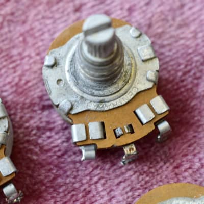 Vintage 1972 Fender / Cetnralab matched pot set - Volume / | Reverb