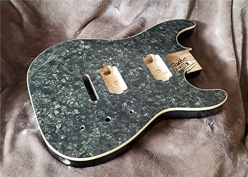 Black pearl body with cream binding, Hum/ Hum for modern | Reverb