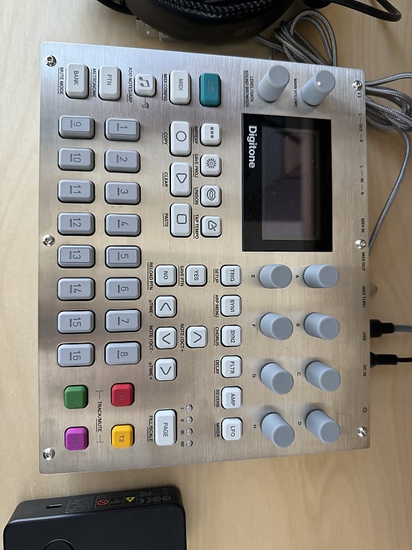 Elektron Digitone 4-Track FM Synthesizer e25 Remix Edition | Reverb