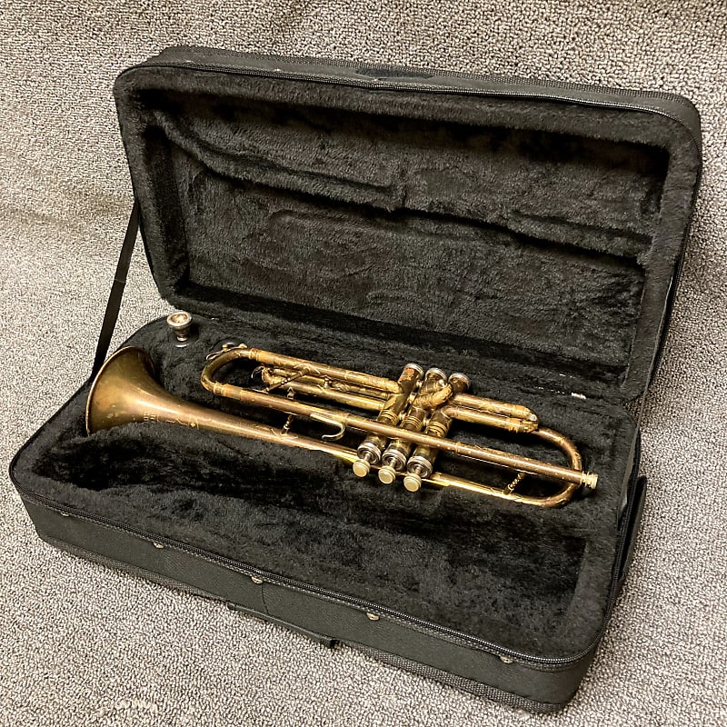 Continental Colonial Trumpet w/ Case and Mouthpiece | Reverb