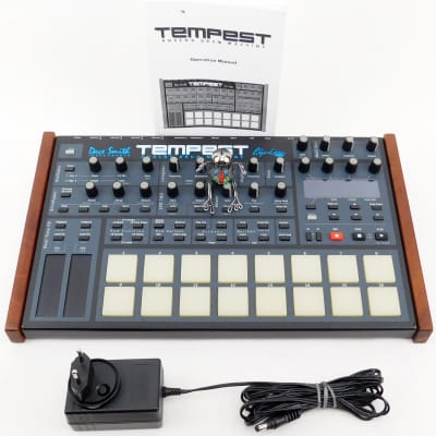 DSI Dave Smith TEMPEST Drum Synthesizer + Top Zustand + 1 | Reverb