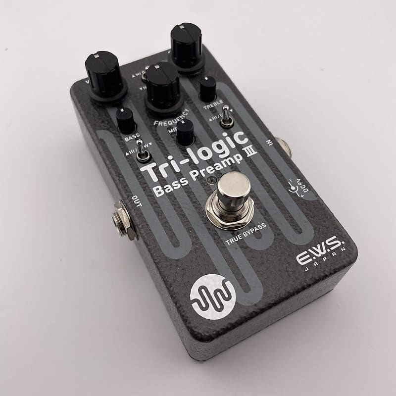 E.W.S. [USED] Tri-logic Bass Preamp 3 | Reverb UK