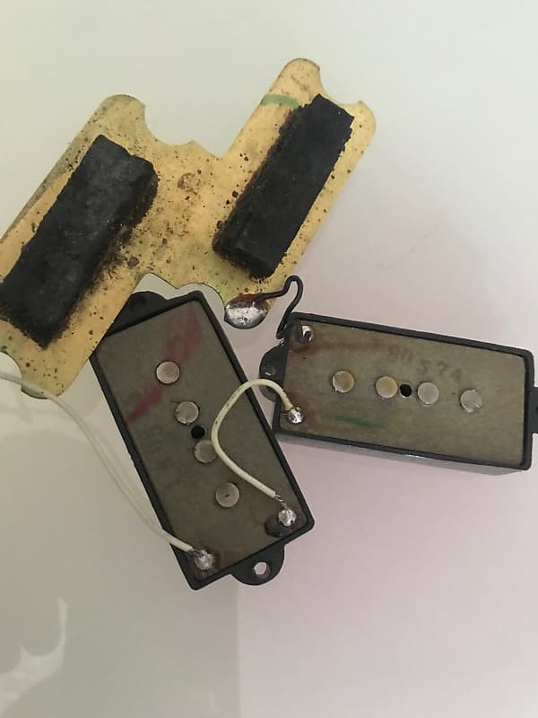 1974 FENDER PRECISION PICKUP | Reverb UK