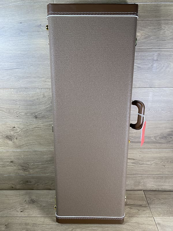 Fender Stratocaster Hard Shell Case 2015-Present - Brown | Reverb