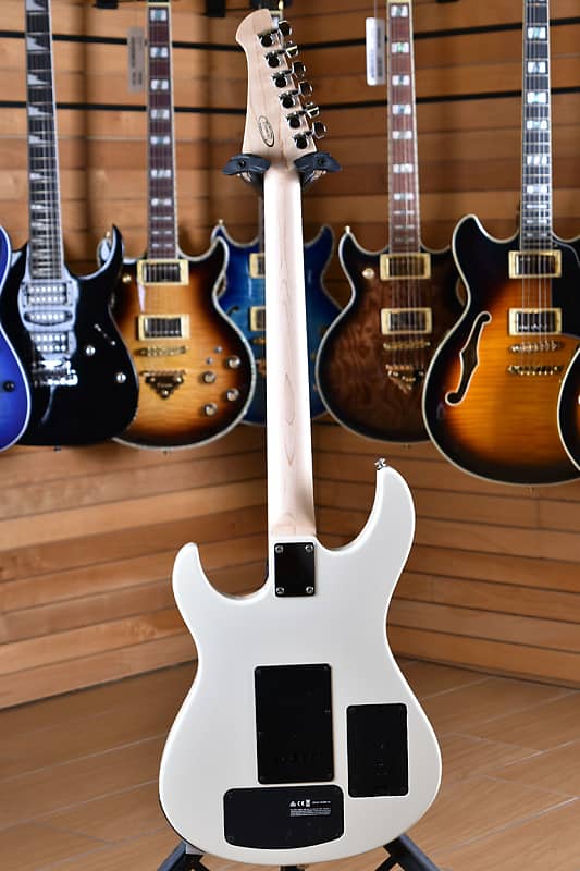 Line6 Variax 2 Standard White Ebony Fretboard | Reverb