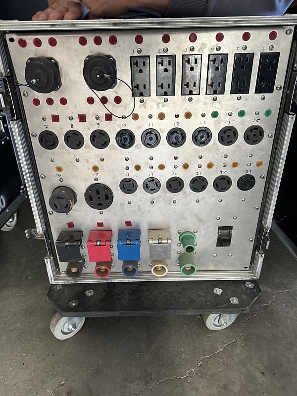 Custom 200Amp 3-phase 120/208 power distro | Reverb