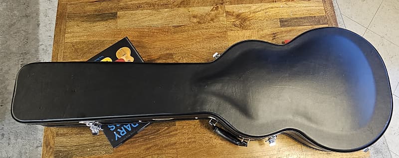 ChromaCast Les Paul Style Electric Guitar Case - black | Reverb