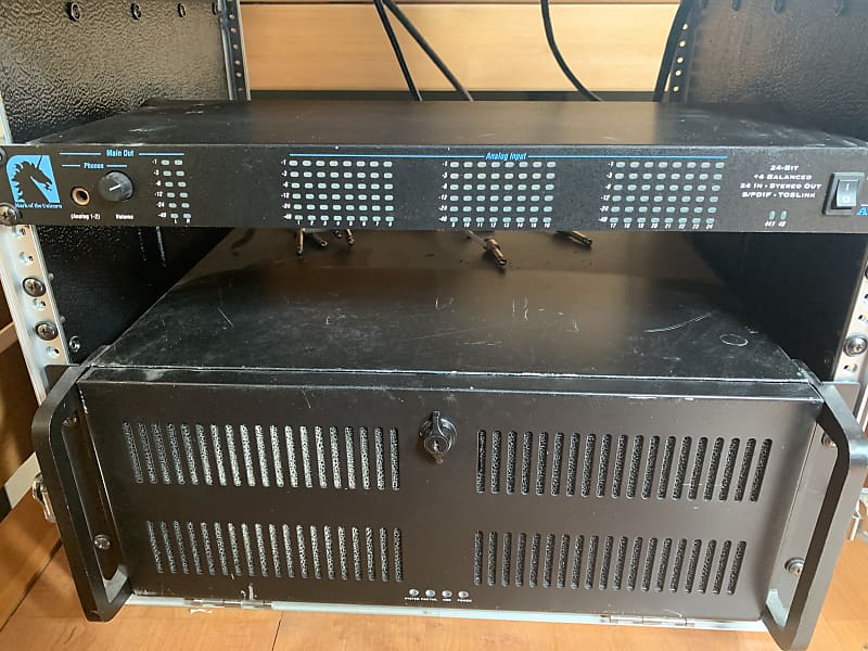 MOTU 24i 2000s Black | Reverb