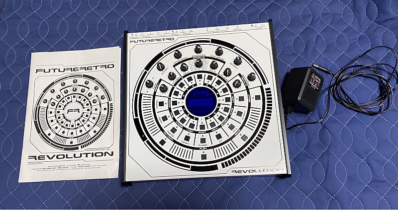 Future Retro Revolution TB 303 clone | Reverb UK