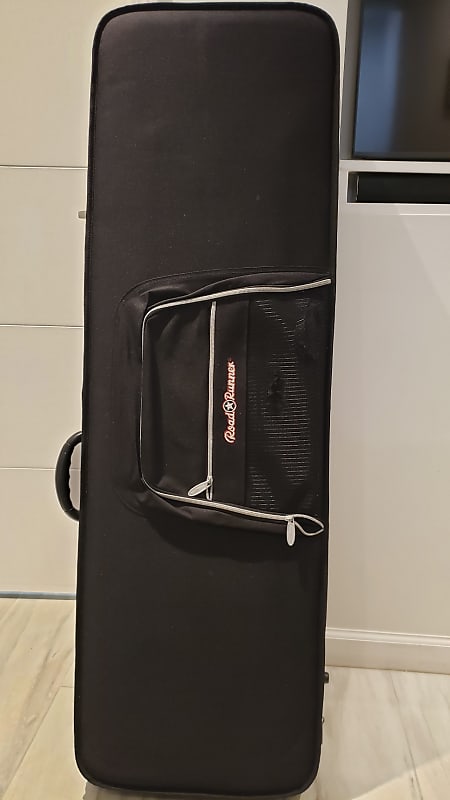 Road Runner Hard Case Light Weight. | Reverb