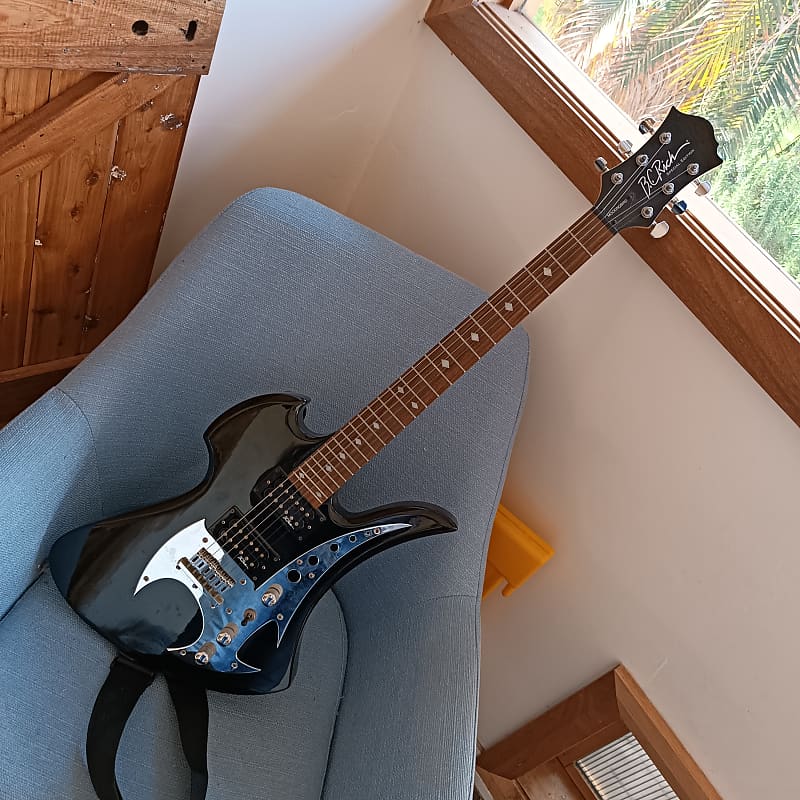 B.C. Rich Mockingbird "Evil Edge" Special | Reverb Australia