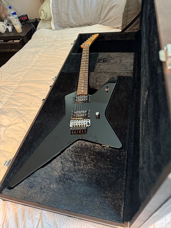 ESP Random Star Custom Shop 2009 - Black gloss | Reverb