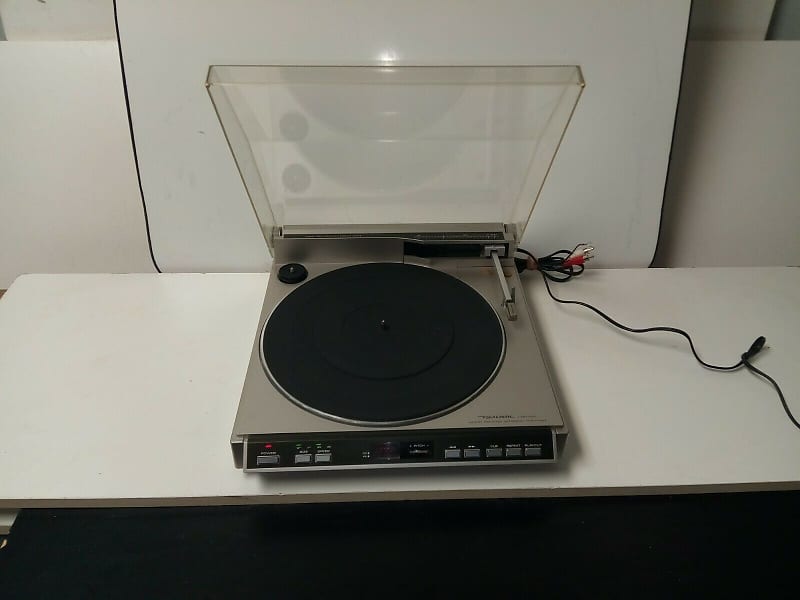 Realistic Lab 2100 Cat. No. 42-2911 Linear Tracking Turntable | Reverb
