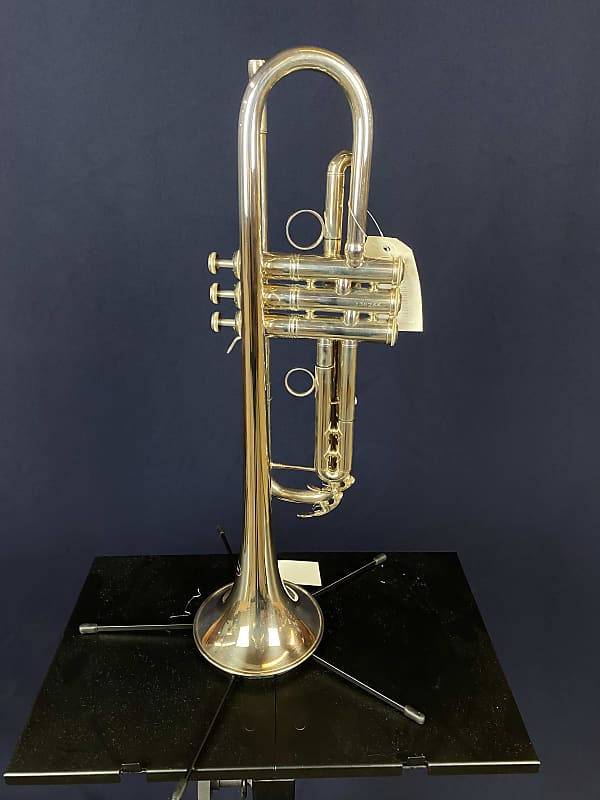 Besson BE111-2-0 - Bb Intermediate Silver Plated Trumpet | Reverb