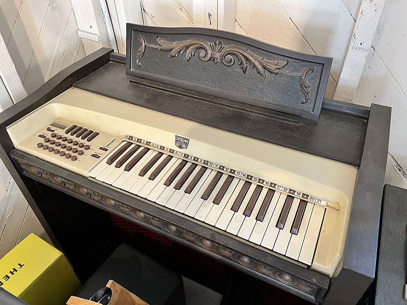 Mattel Optigan 70’s - Brown/burgundy/cream | Reverb