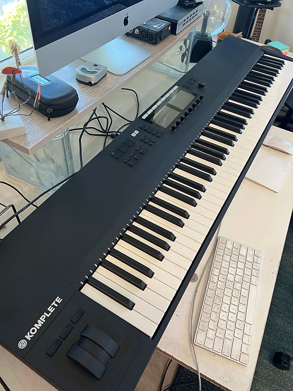 Native Instruments Komplete Kontrol S88 MKII w/ Komplete 12 | Reverb