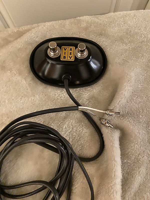 Fender Vibrato/reverb footswitch 2000’s - Black | Reverb