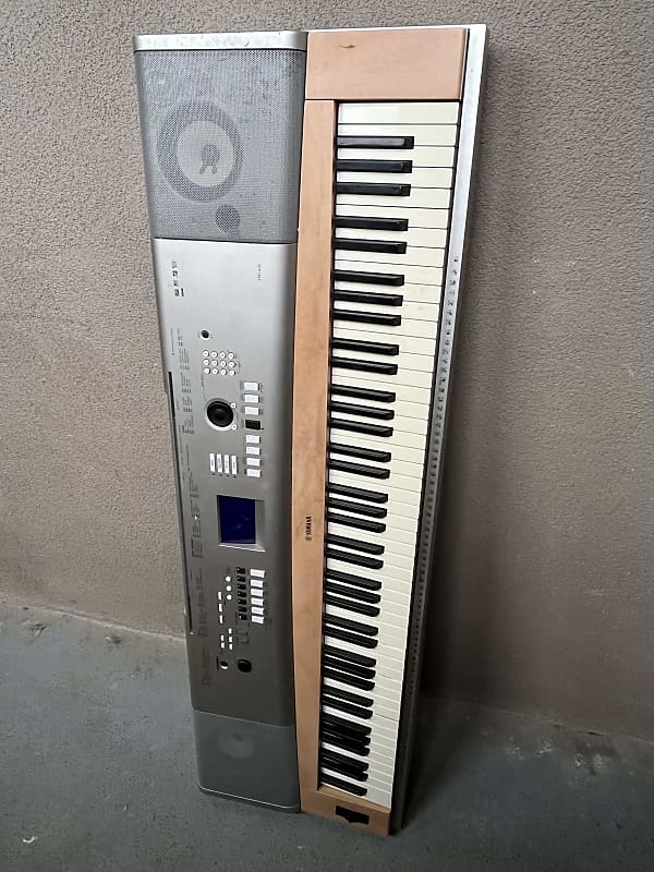 Yamaha YPG-635 88-Key Portable Grand Piano Keyboard with | Reverb