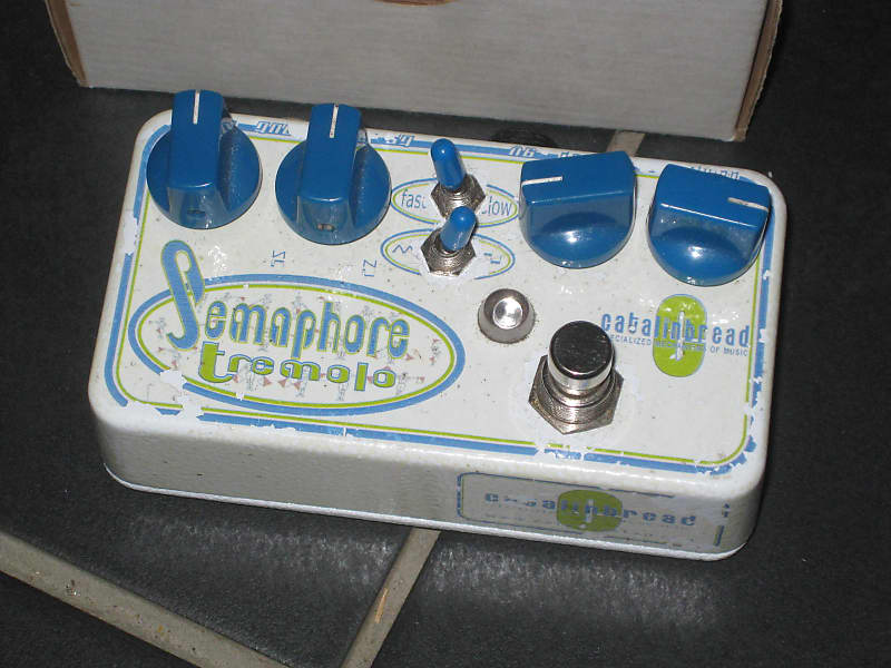 Catalinbread Semaphore Tremolo pedal with original box | Reverb Canada