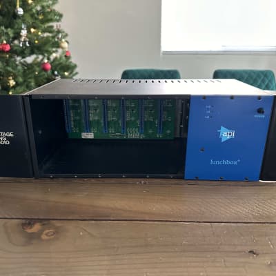 API 500-6B 6-slot 500 Series Lunchbox Bundle with Radial | Reverb