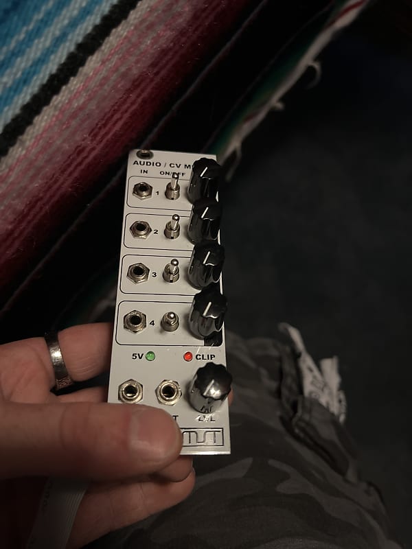 Synthrotek MST Audio/cv mixer | Reverb Synthrotek MST Audio/cv mixer | Reverb