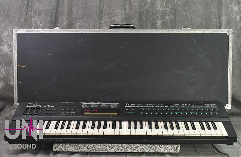 Yamaha DX7 II-D Digital Programmable Algorithm Synthesizer in | Reverb