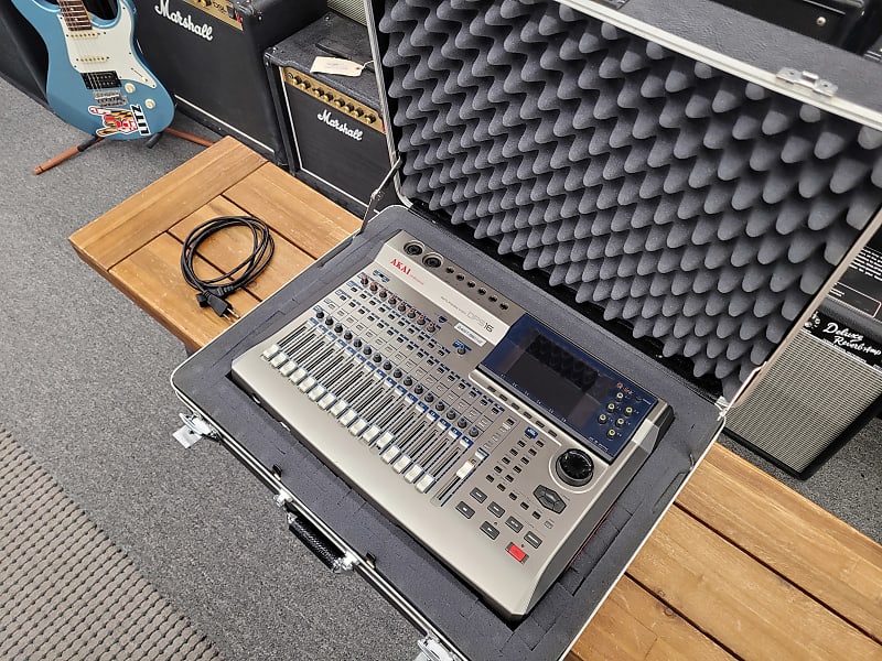 Akai DPS16 16-Track Digital Personal Studio - Silver | Reverb
