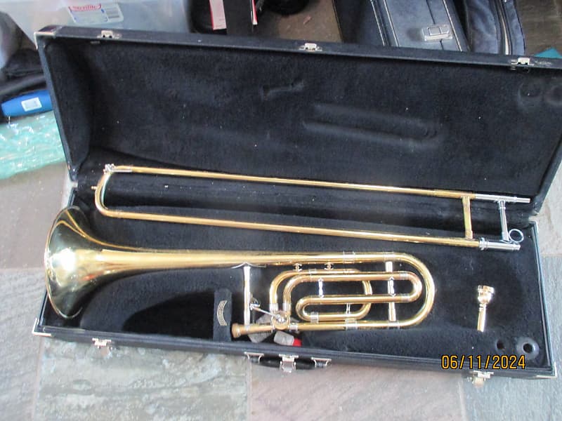 Bach Omega Model Tenor Trombone with case and mouthpiece | Reverb