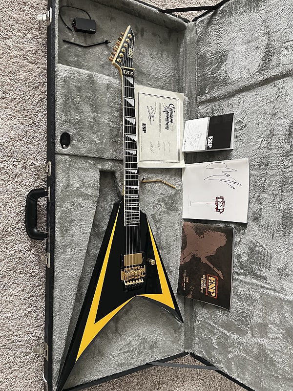 ESP Alexi Laiho Signature Sawtooth 2005 - Black/yellow | Reverb